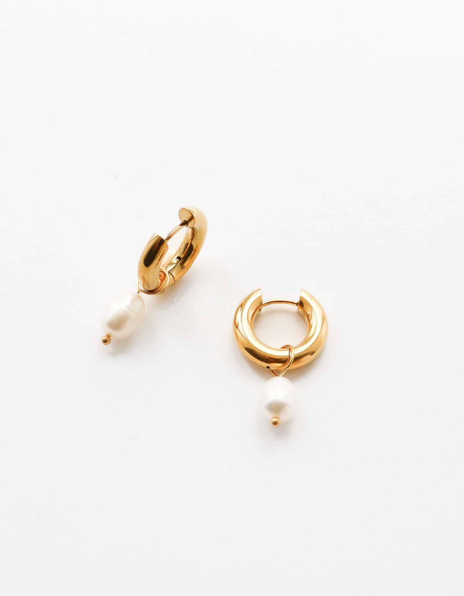 Coco One Pearl Hoops - Creolen (100% waterproof) » Tara Style